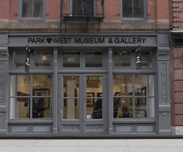 Visit the Park West Fine Art Museum & Gallery in New York City